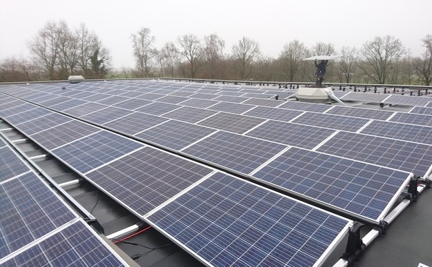 Van Asbestdak Naar Collectief Zonnedak